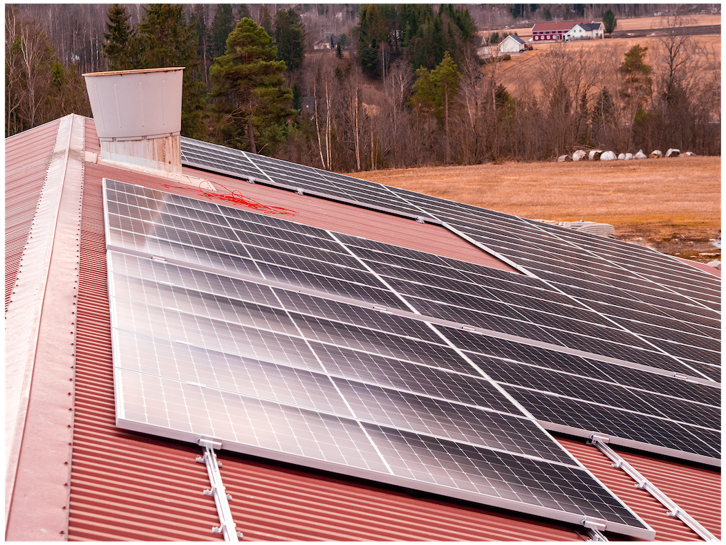 Solcelleanlegg på næringsbygg - Norgeseliten Næring