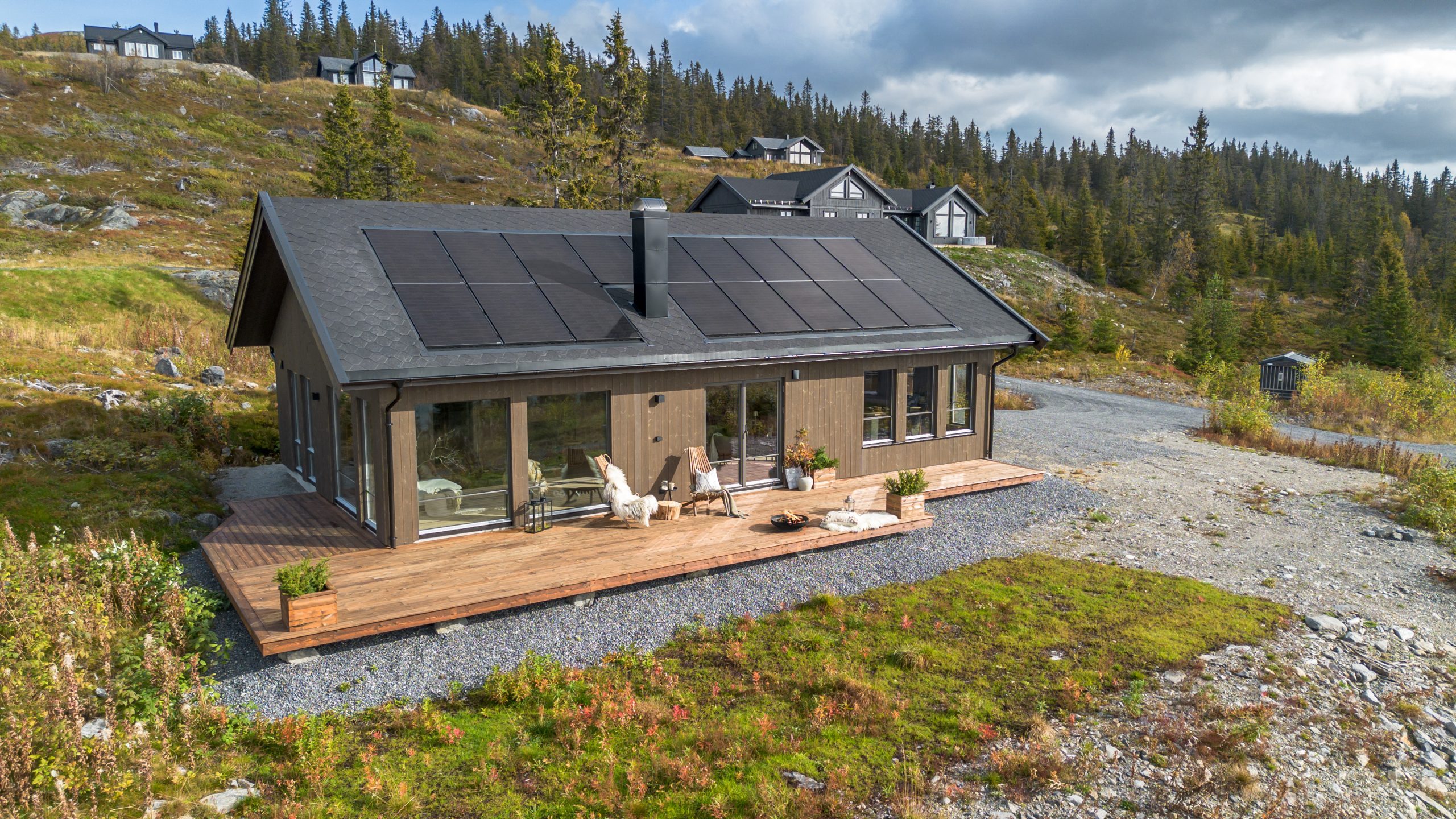 Hytte med solcellepanel ble solgt før visning - Norgeseliten